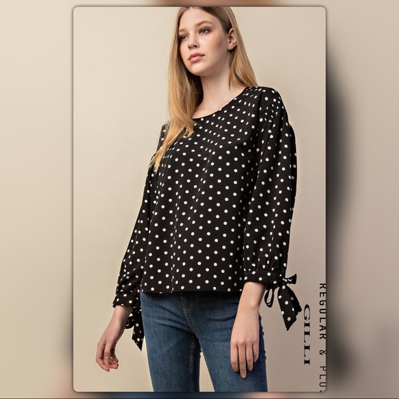The NEW Boutique | Tops | Black And White Polka Dot Top | Poshmark